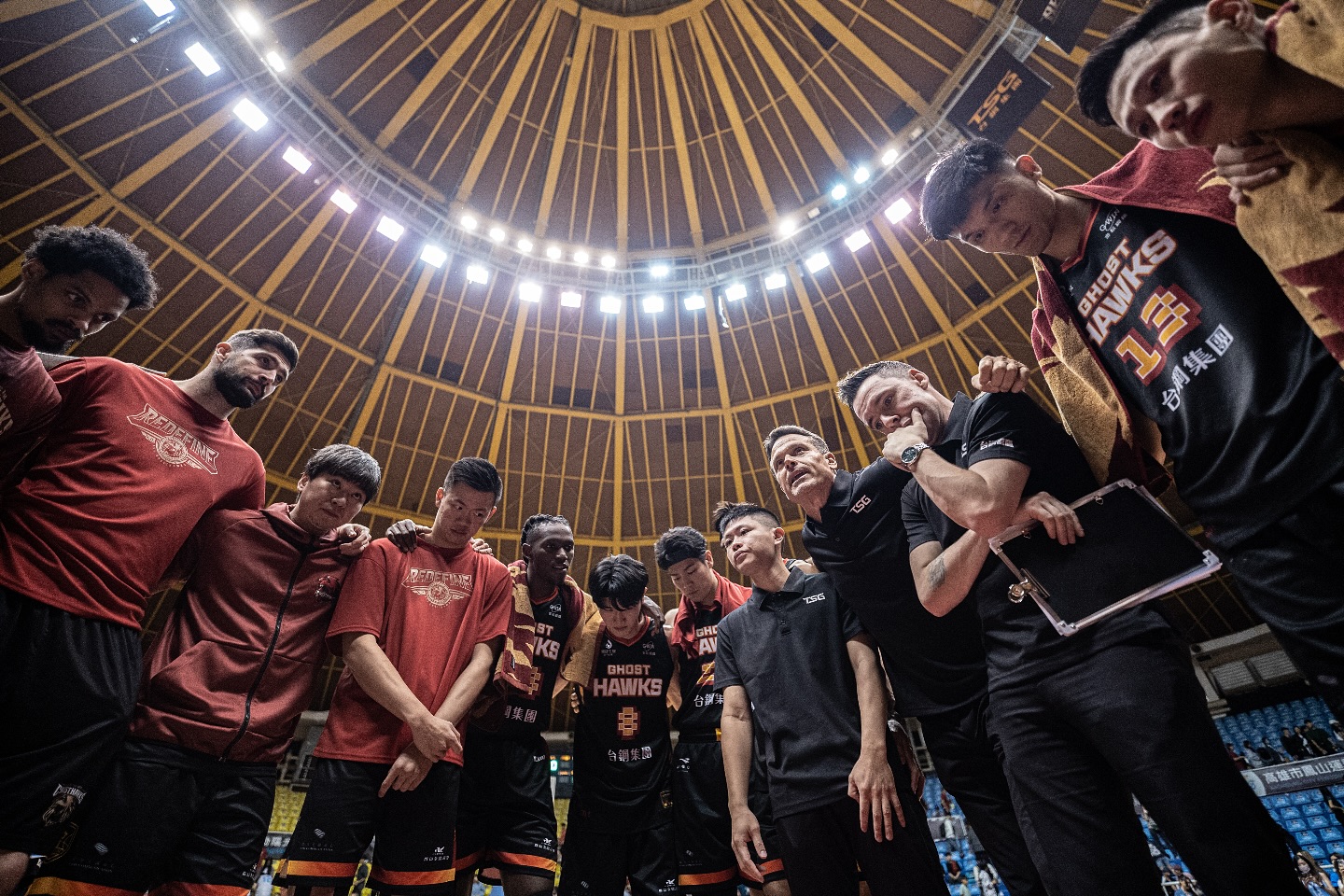 PLG》離隊吳岱豪等三人是球隊選項、韓杰諭合約到期 獵鷹總經理王澄緯：未來球隊用現有陣容去提升 - TSNA體育新聞團隊