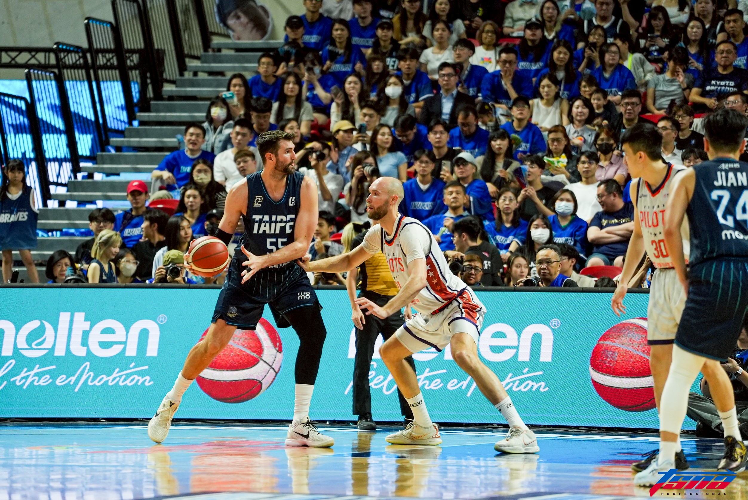 PLG》威希向裁判比「手指愛心」 聯盟認不當手勢開罰15000元 - TSNA體育新聞團隊