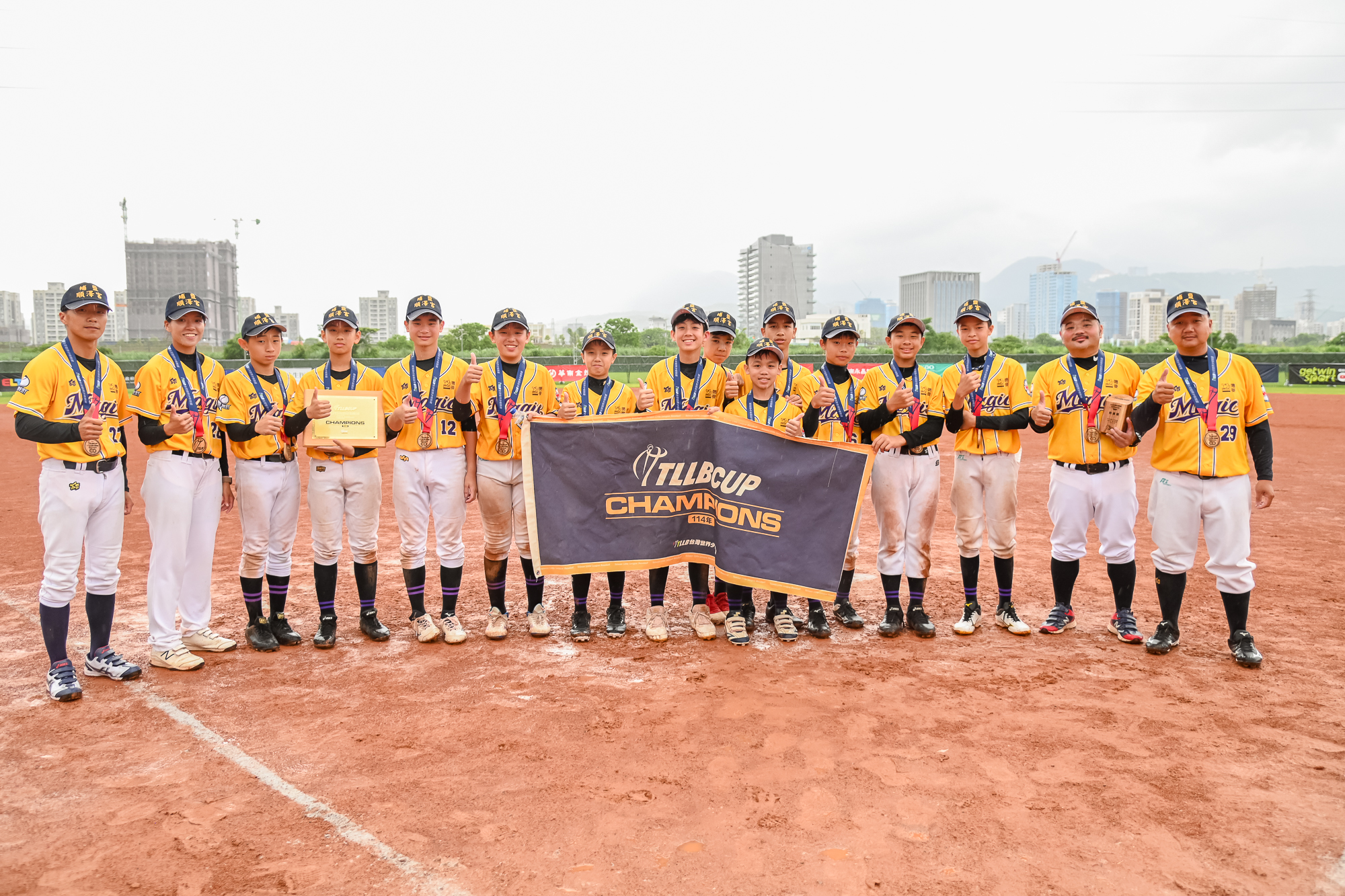 TLLP CUP U13》王牌投手徐晨凱成功關門 WHB魔法師連兩年封王 - TSNA體育新聞團隊