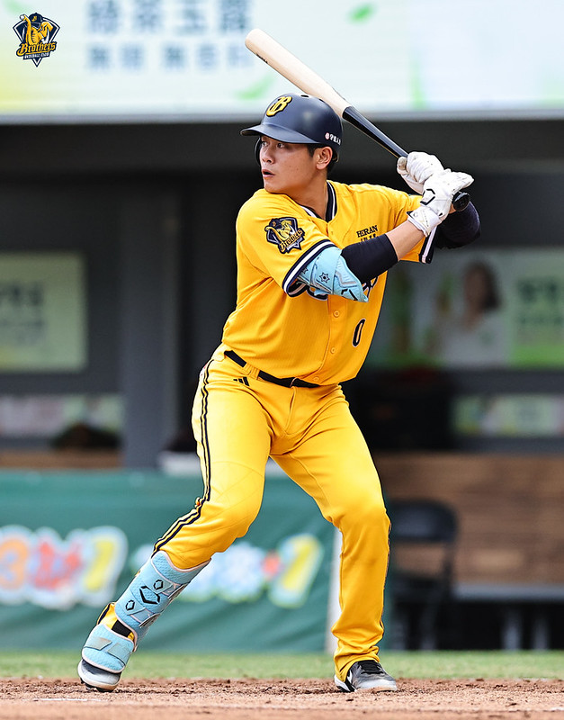 中信兄弟》林吳晉瑋骨折要休3個月 勝騎士被註銷機率較高 - TSNA體育新聞團隊