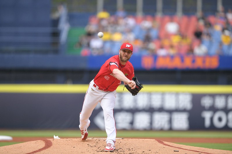 味全龍》鋼龍7次四死球寫個人單場新高 葉君璋談他今天狀況 - TSNA體育新聞團隊