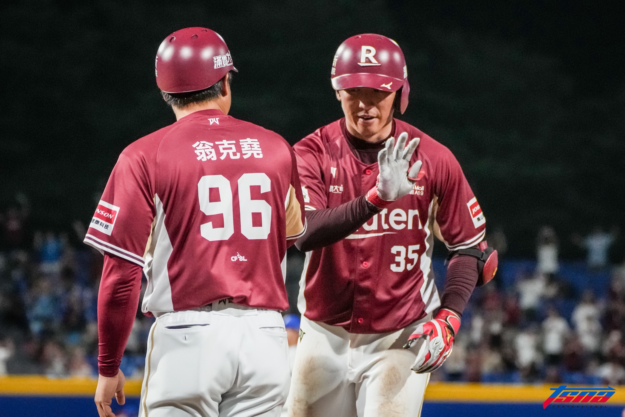 中職》樂天桃猿再見失誤！ 富邦悍將第7次挑戰3連勝成功、延長賽拿首勝 - TSNA體育新聞團隊