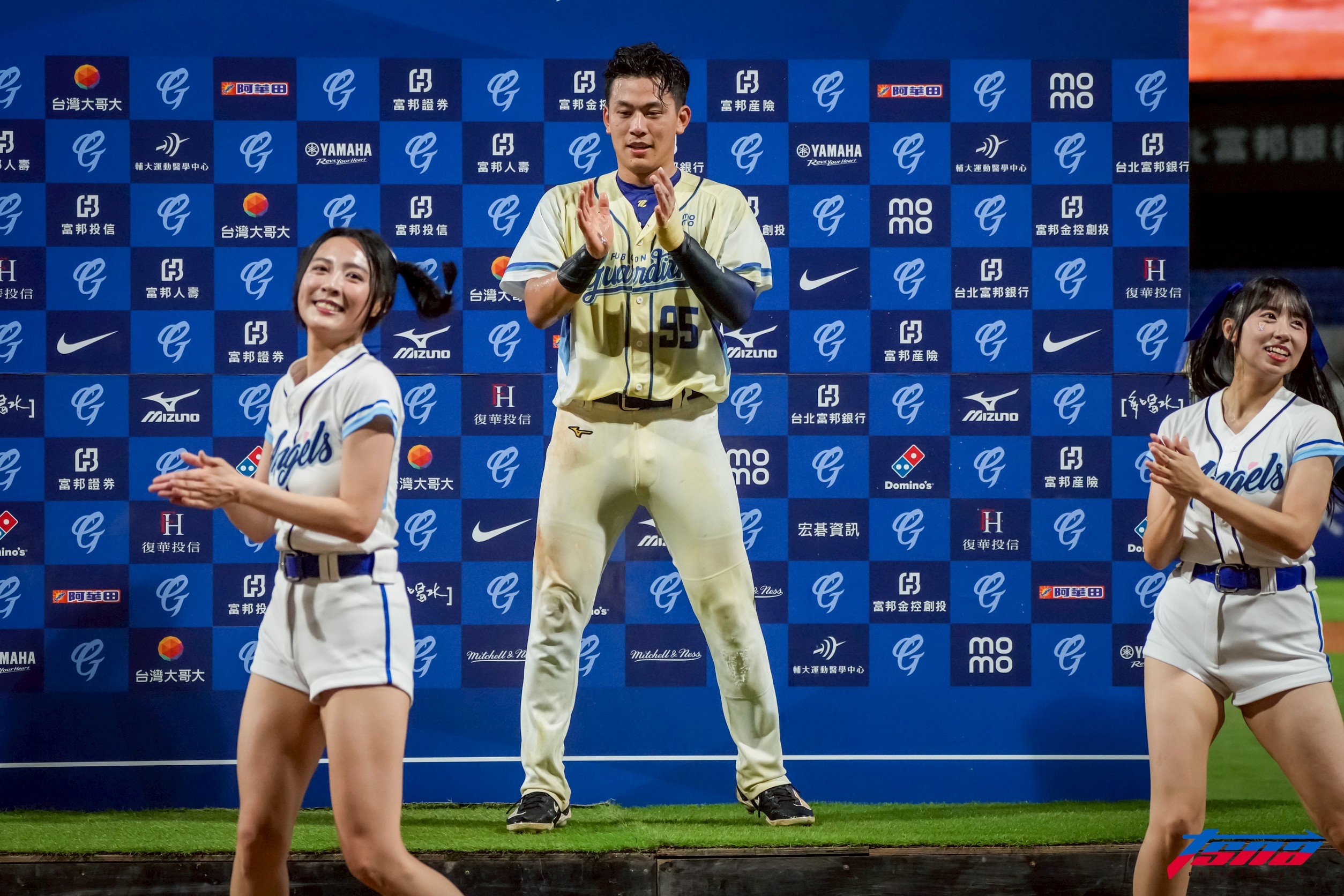 富邦悍將》近況不佳想法簡單一點 戴培峰11局下敲追平安 - TSNA體育新聞團隊