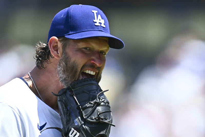 MLB》道奇5局3失誤 Kershaw退場摔手套 - TSNA體育新聞團隊