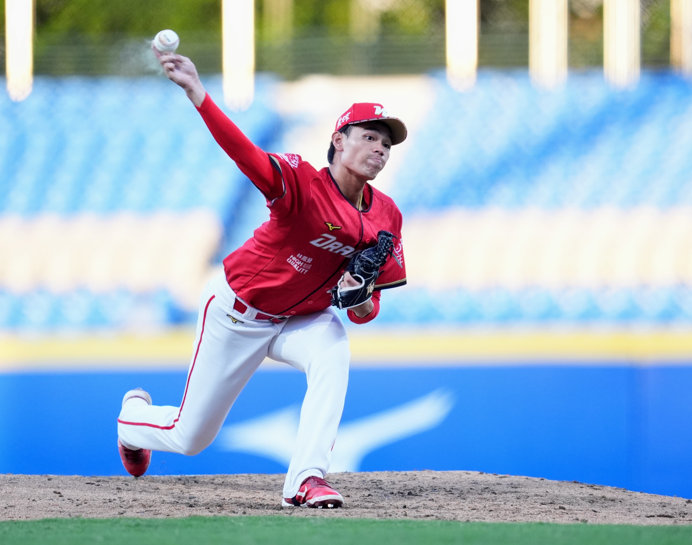 中職》曹祐齊5局0失分 味全龍2比0完封富邦悍將2連勝 - TSNA體育新聞團隊