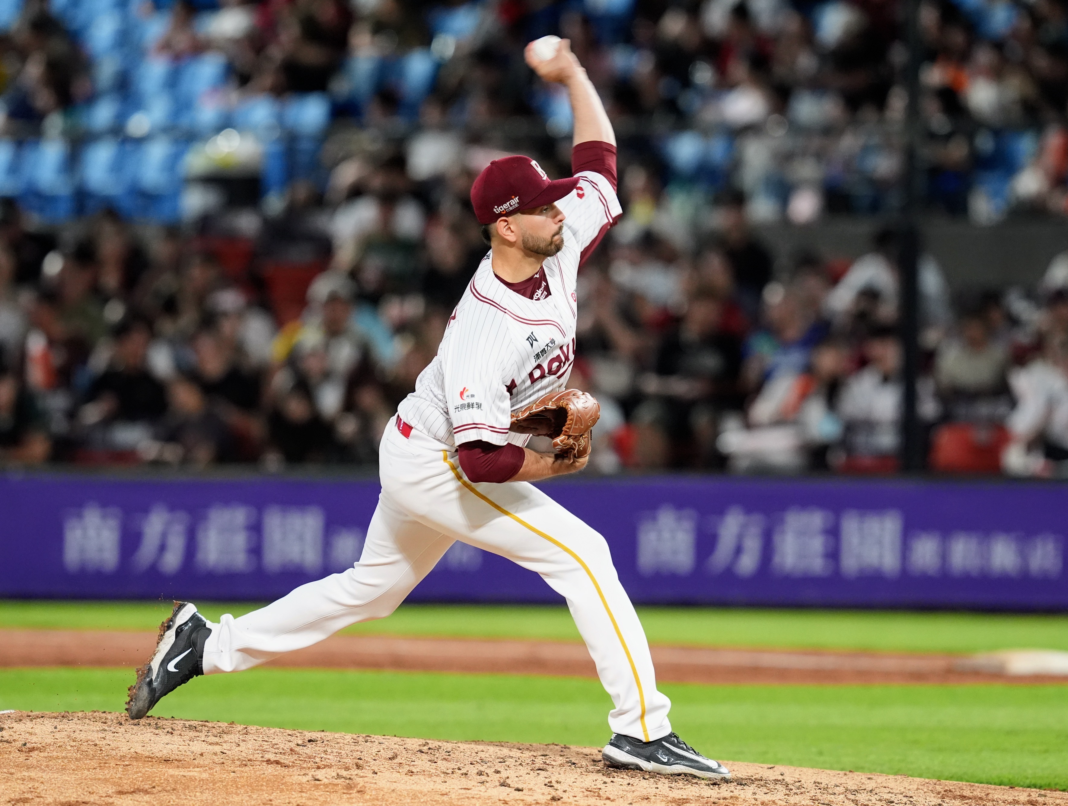 中職》魔神樂12勝比下黃暐傑！ 味全龍單場5失誤讓樂天桃猿3連勝 - TSNA體育新聞團隊